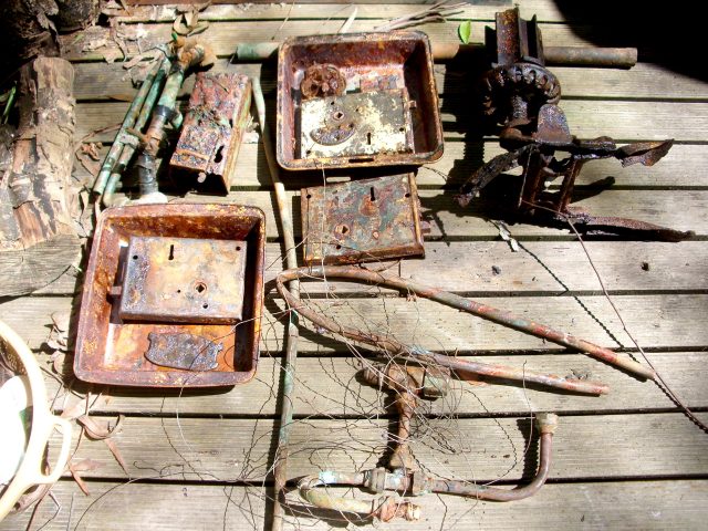 Rust Dyeing Fabrics « Outlook8studio – Visual Artist Jenny Davis